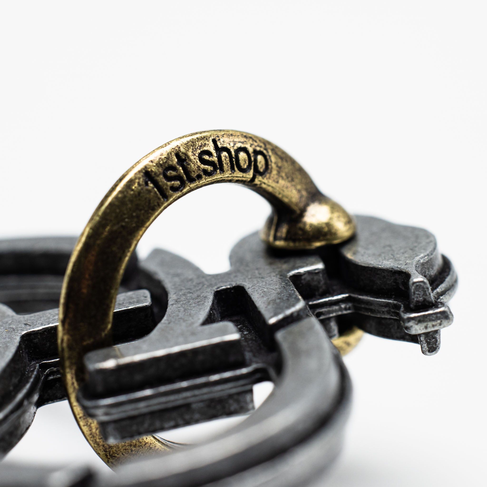 Signed Collector's Edition Chris Ramsay X Hanayama Puzzle – 1ST